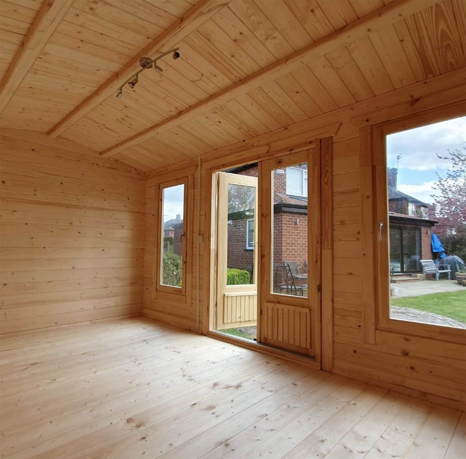 Log Cabins With 70mm Logs | Premium Log Cabins | Log Cabins Specialists